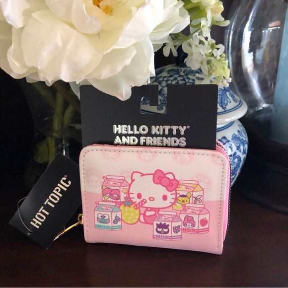 Hello Kitty | Bags | Hello Kitty And Friends Beverages Mini Wallet Milk ...